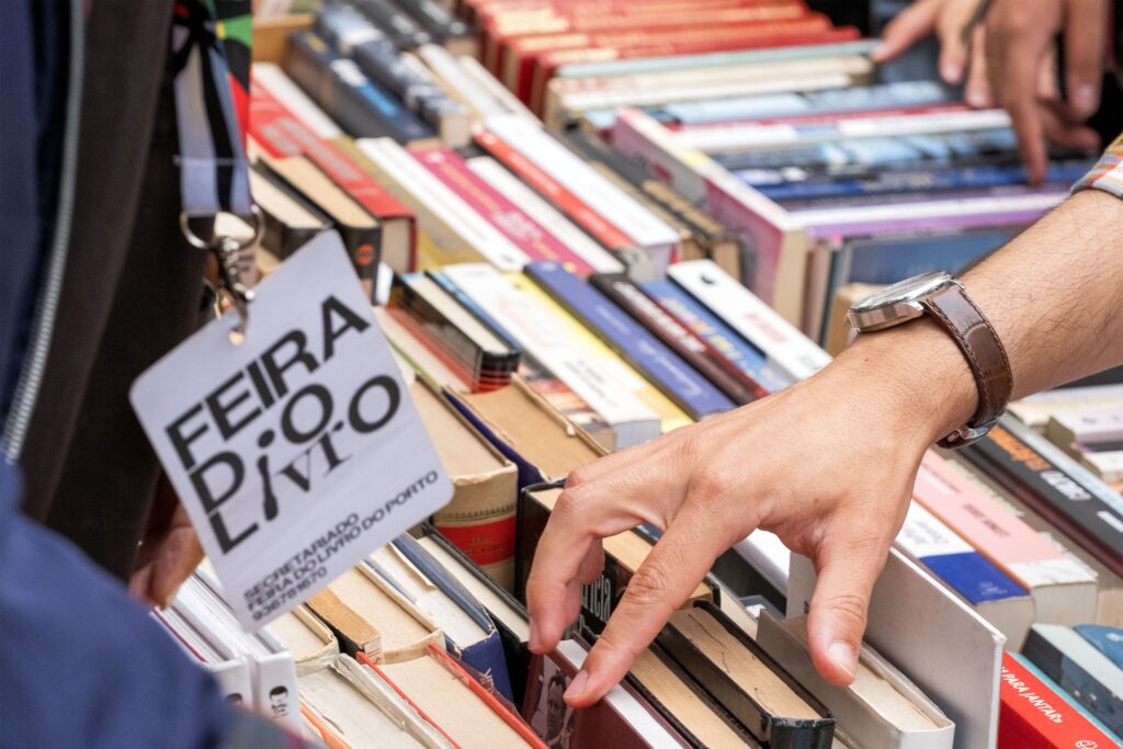 Feira do Livro do Porto abre a 21 de agosto e homenageia poeta Inês ...